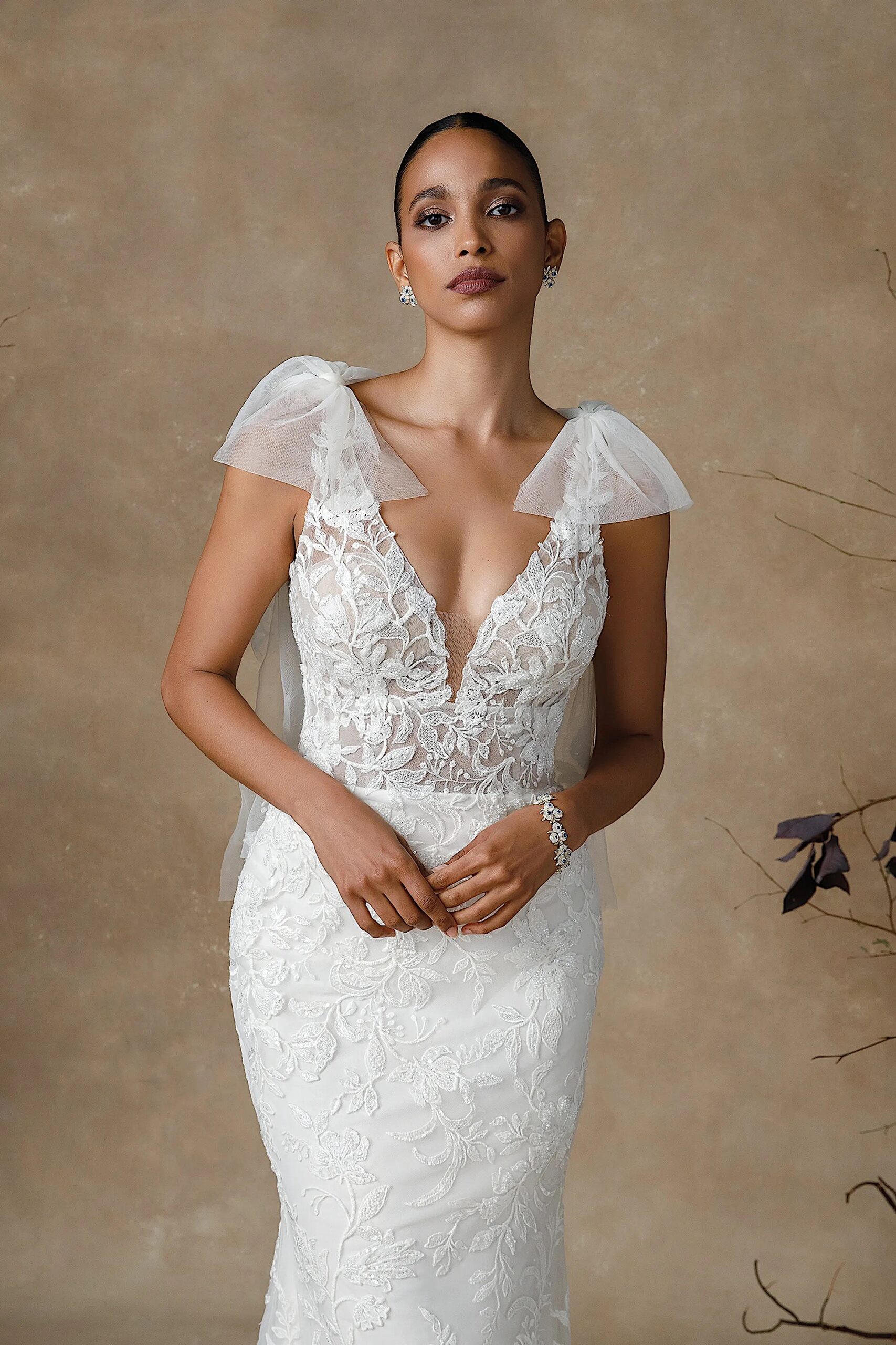 B22405 - Diva Bridal Boutique