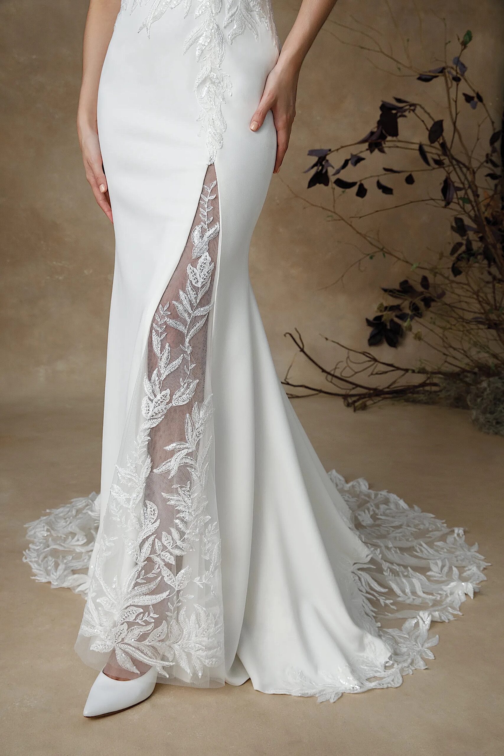B22407 - Diva Bridal Boutique