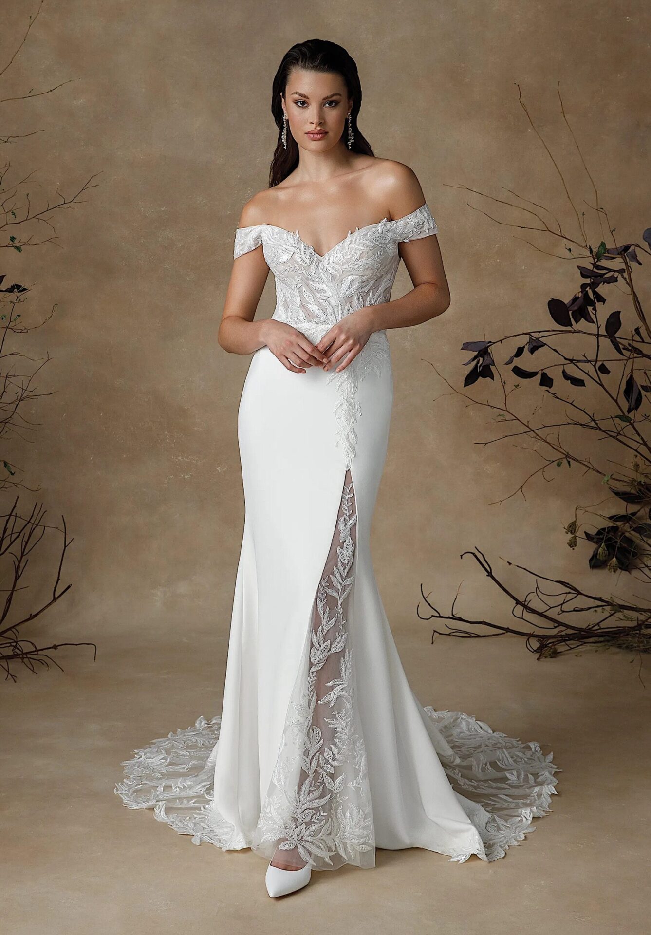B22407 - Diva Bridal Boutique