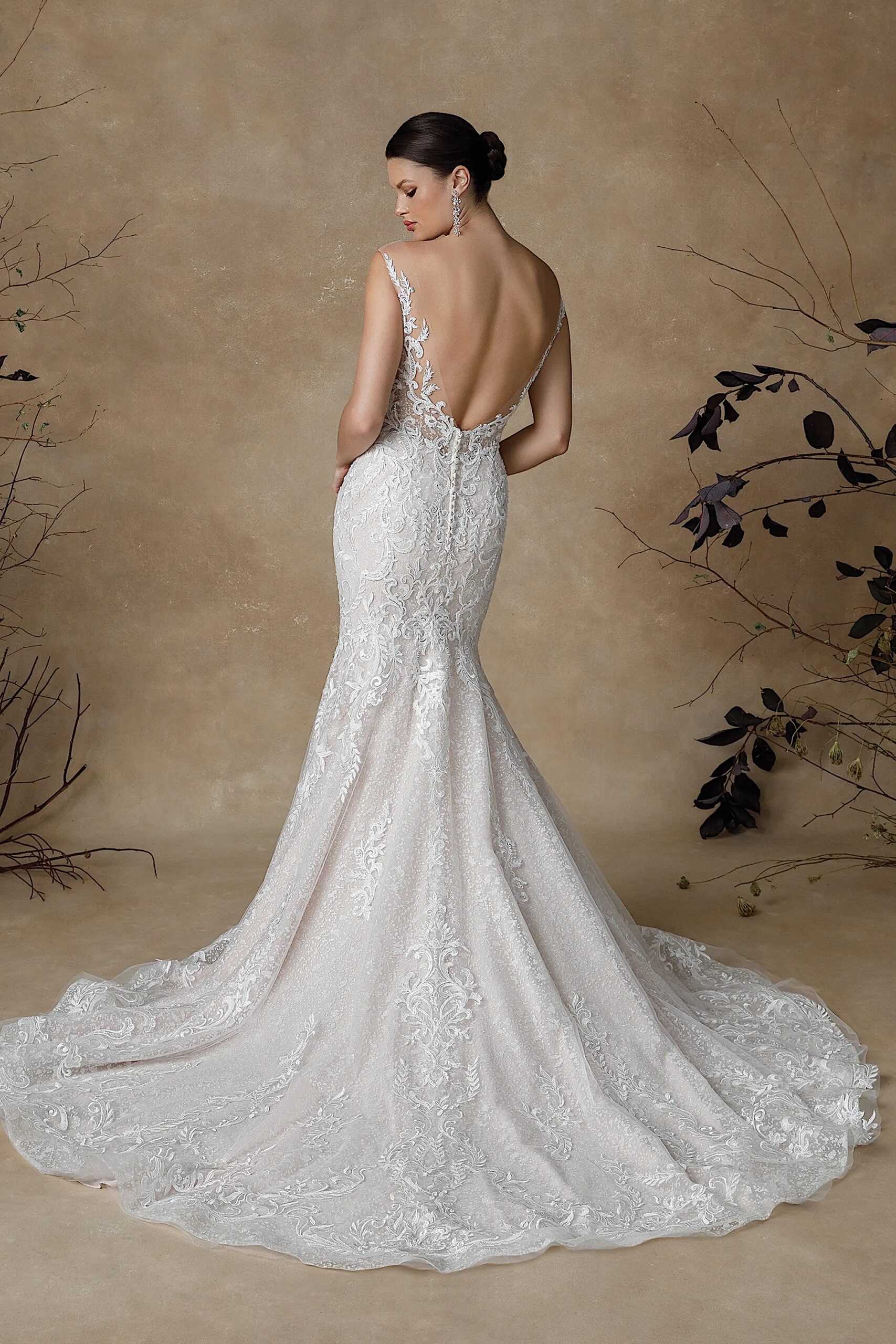 B22408 - Diva Bridal Boutique