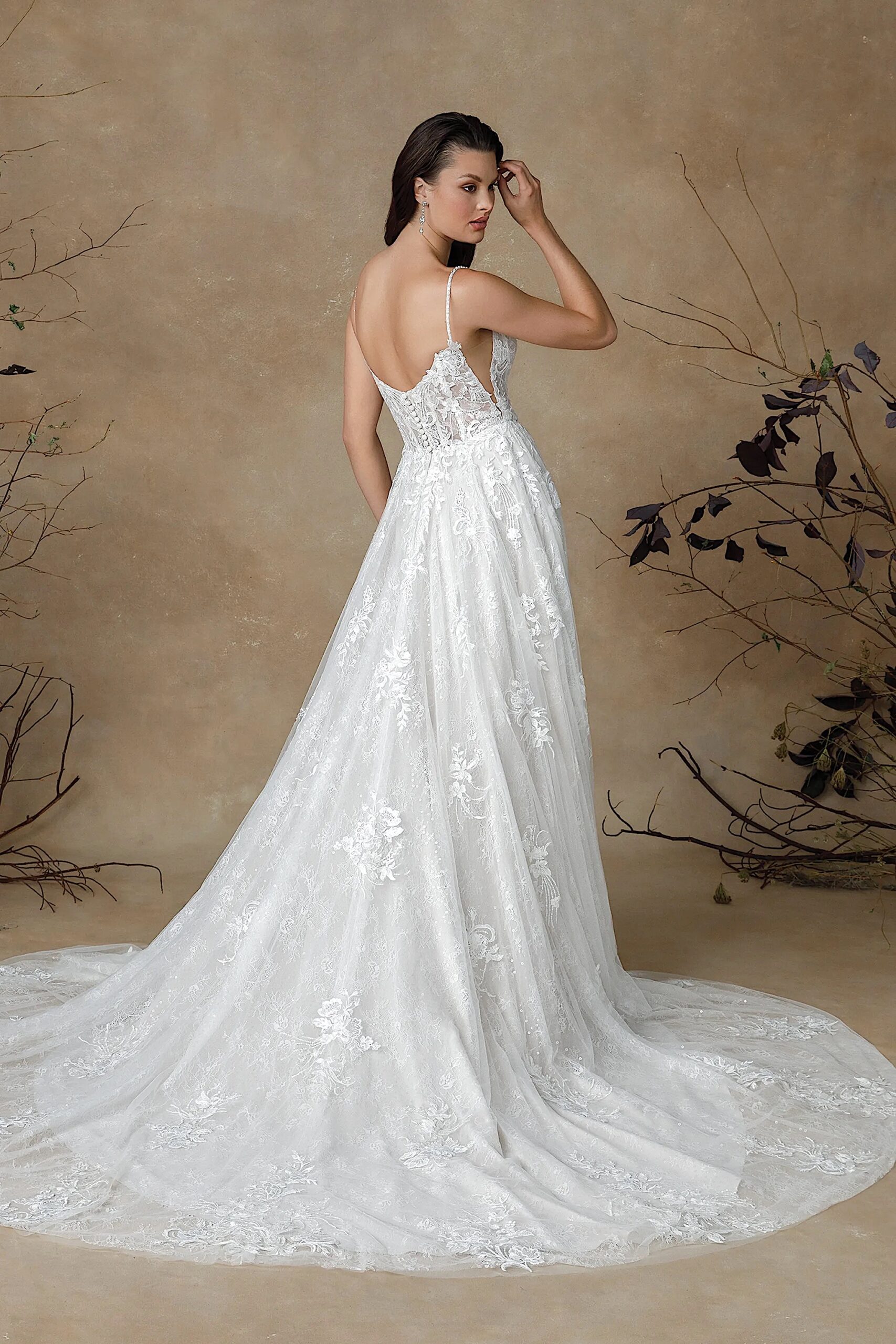 B224204 - Diva Bridal Boutique