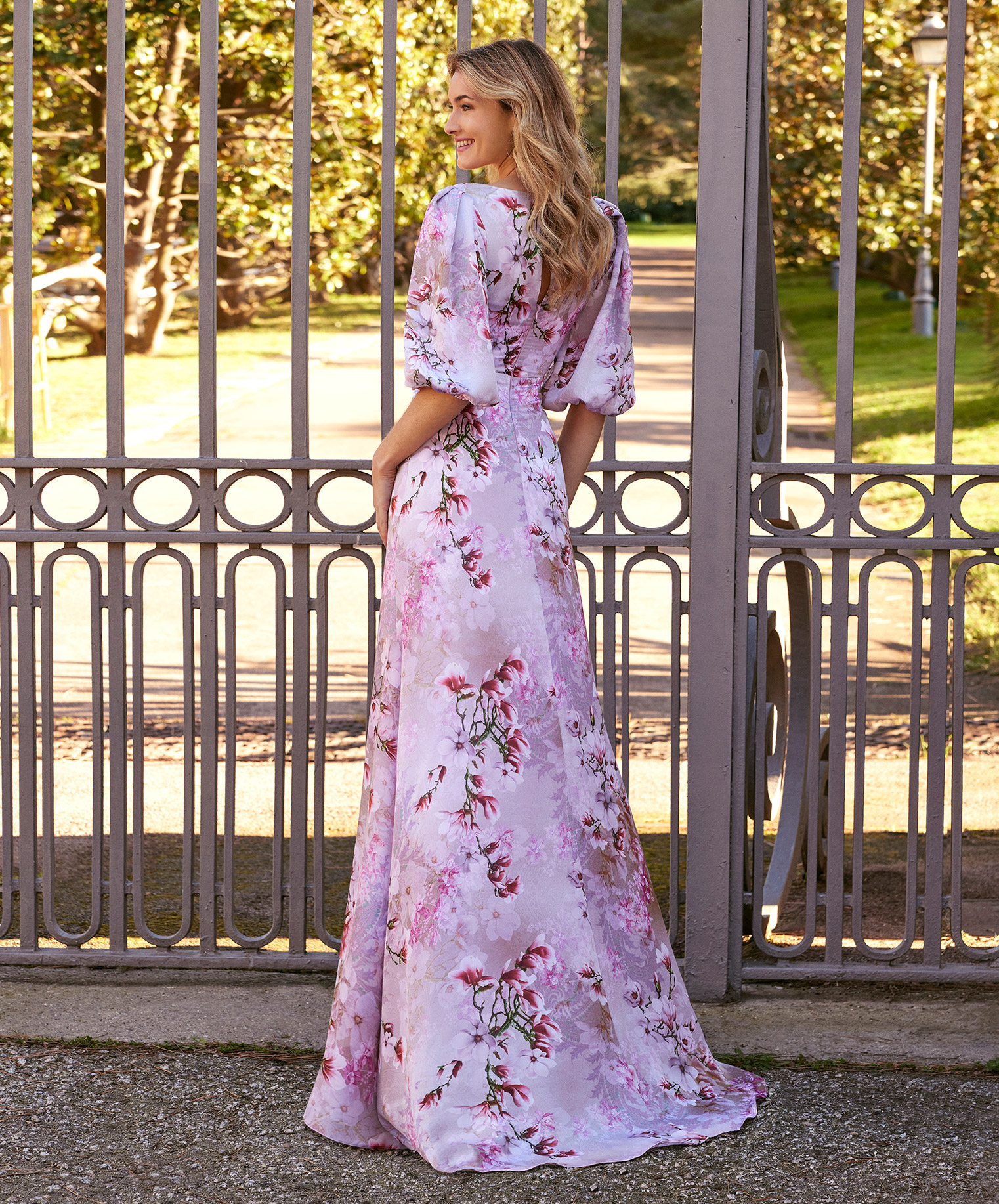 M22305 - Diva Bridal Boutique