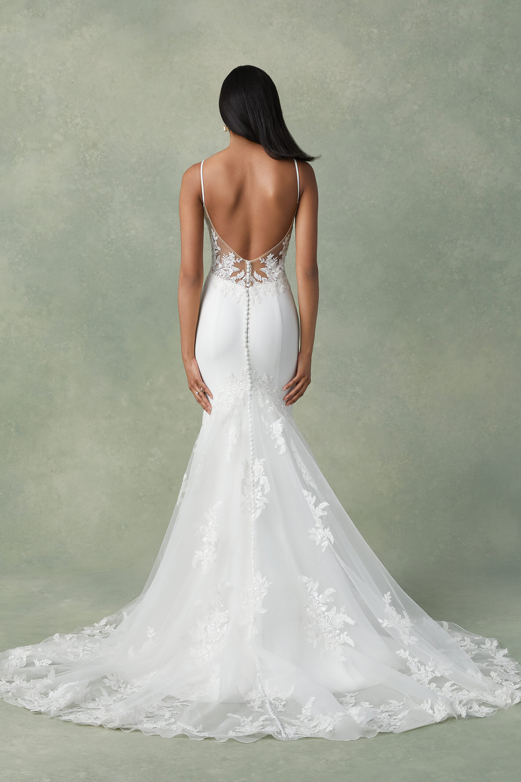 B12309 - Diva Bridal Boutique