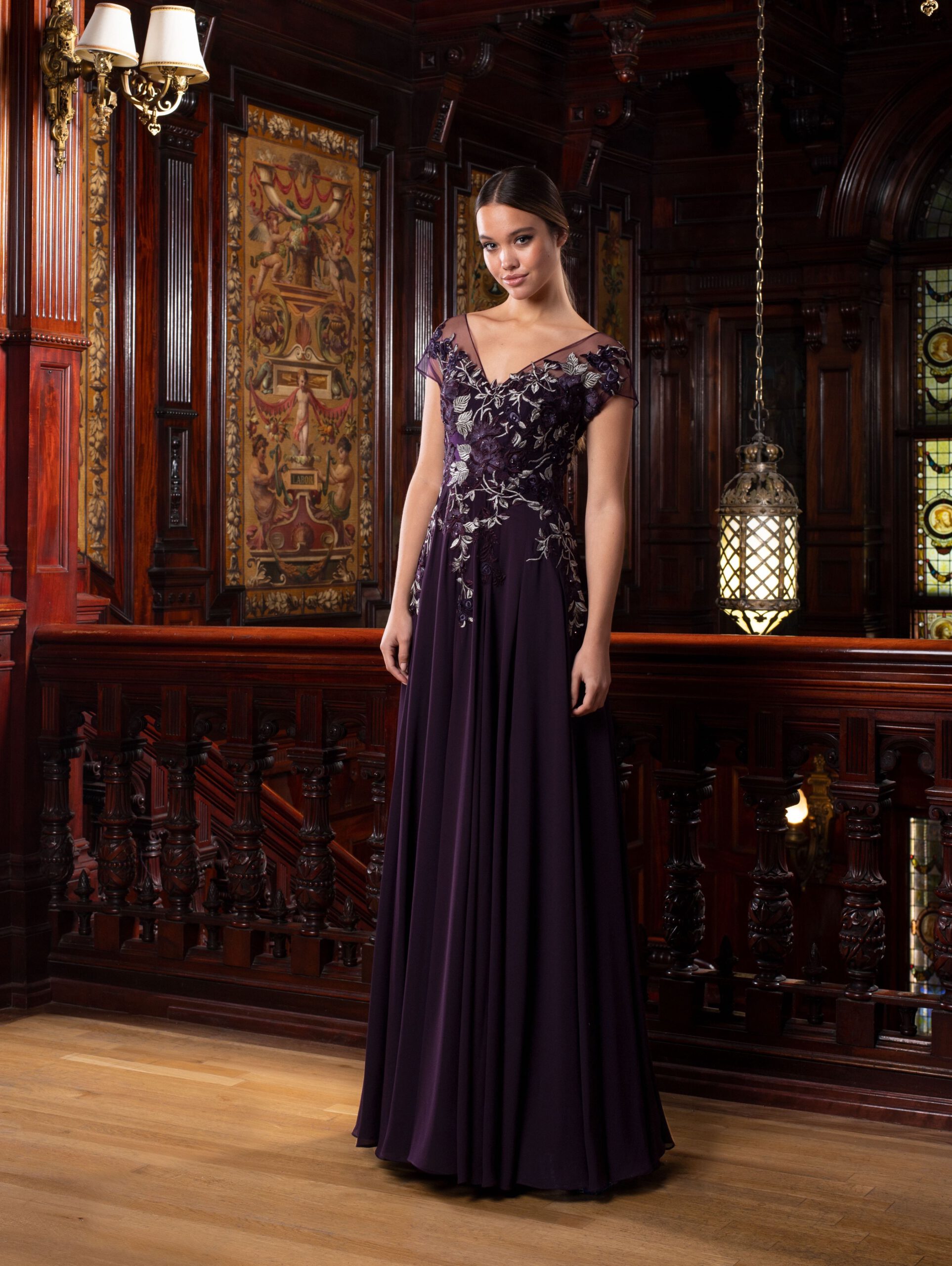 M12220 - Diva Bridal Boutique