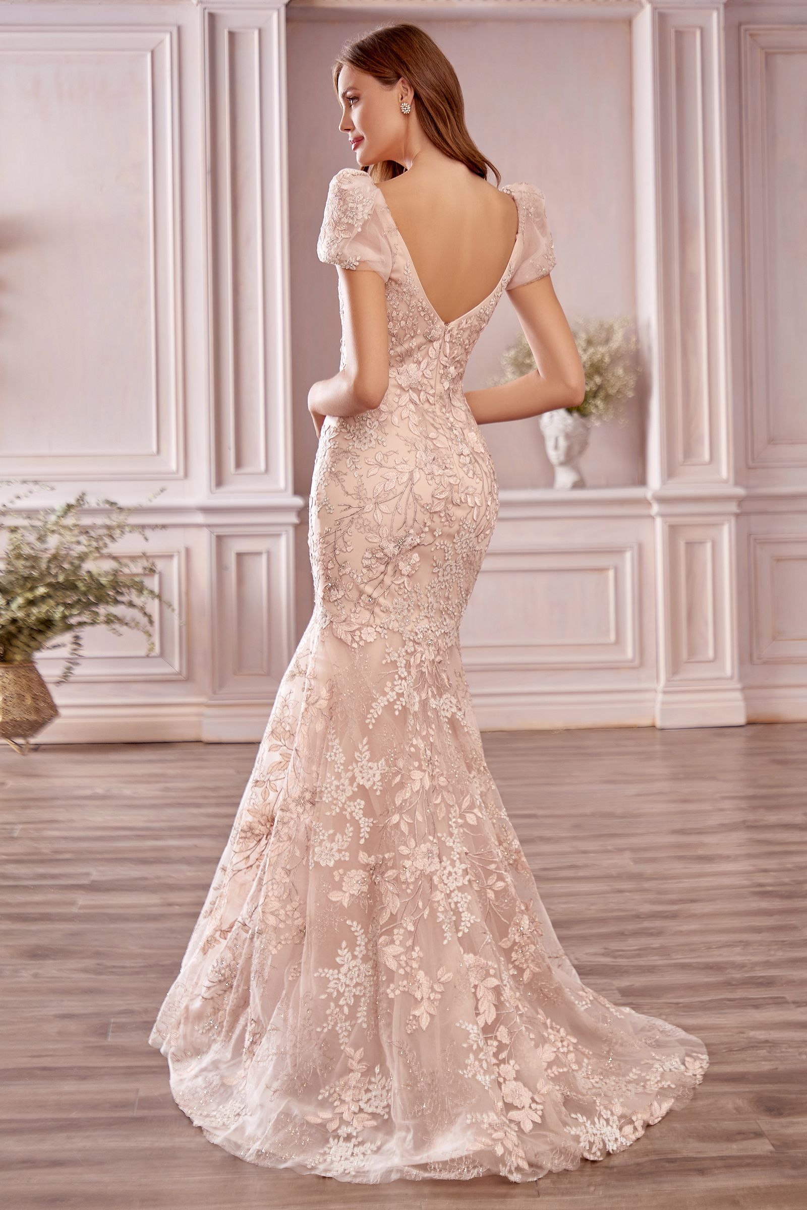 S12204 - Diva Bridal Boutique