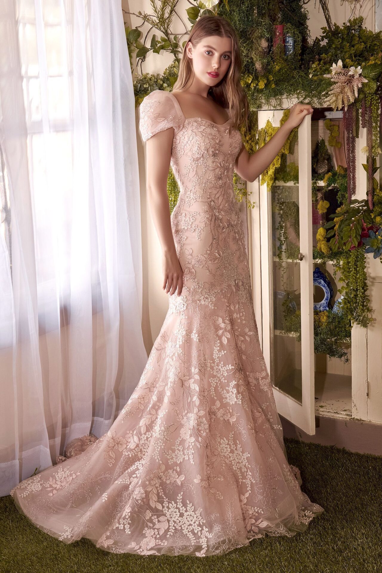 S12204 - Diva Bridal Boutique