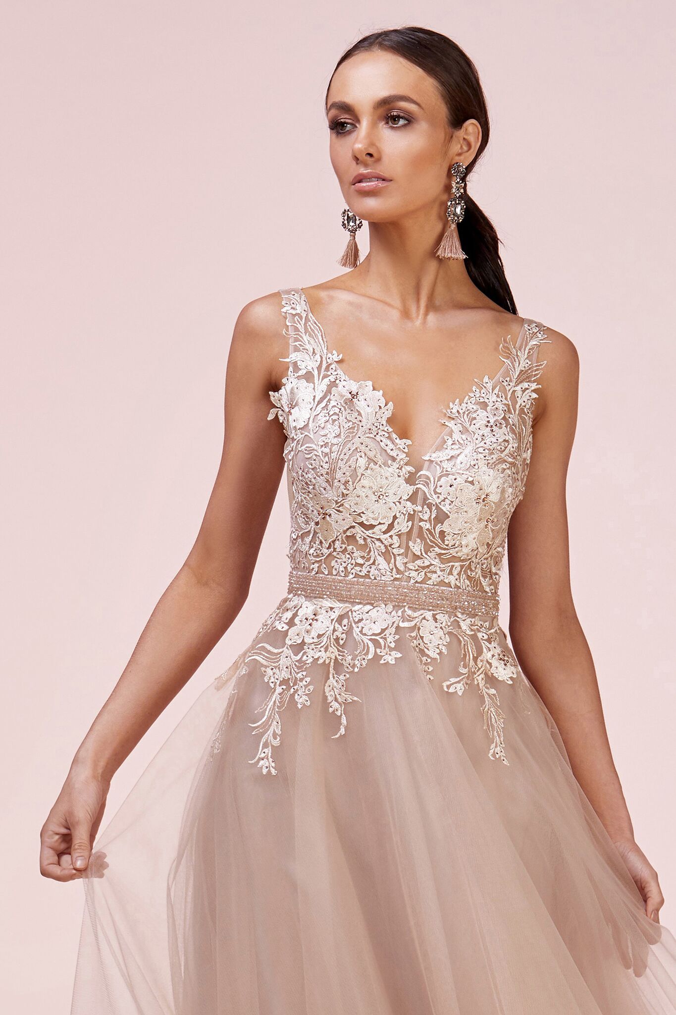 S19004 - Diva Bridal Boutique