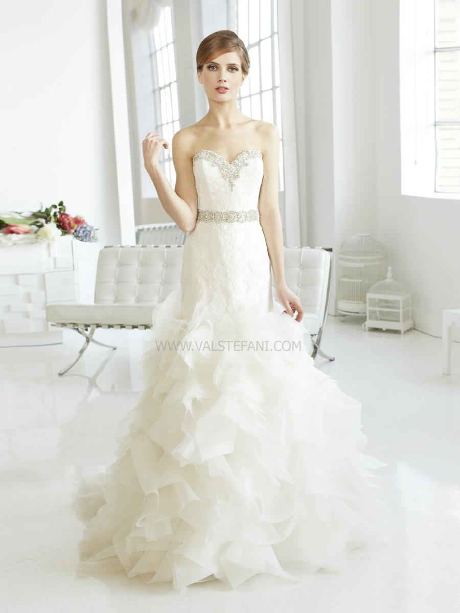 Val Stefani - D8045 - Diva Bridal Boutique