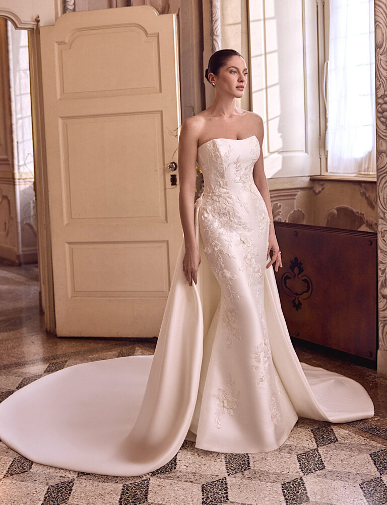 B12605 - Diva Bridal Boutique